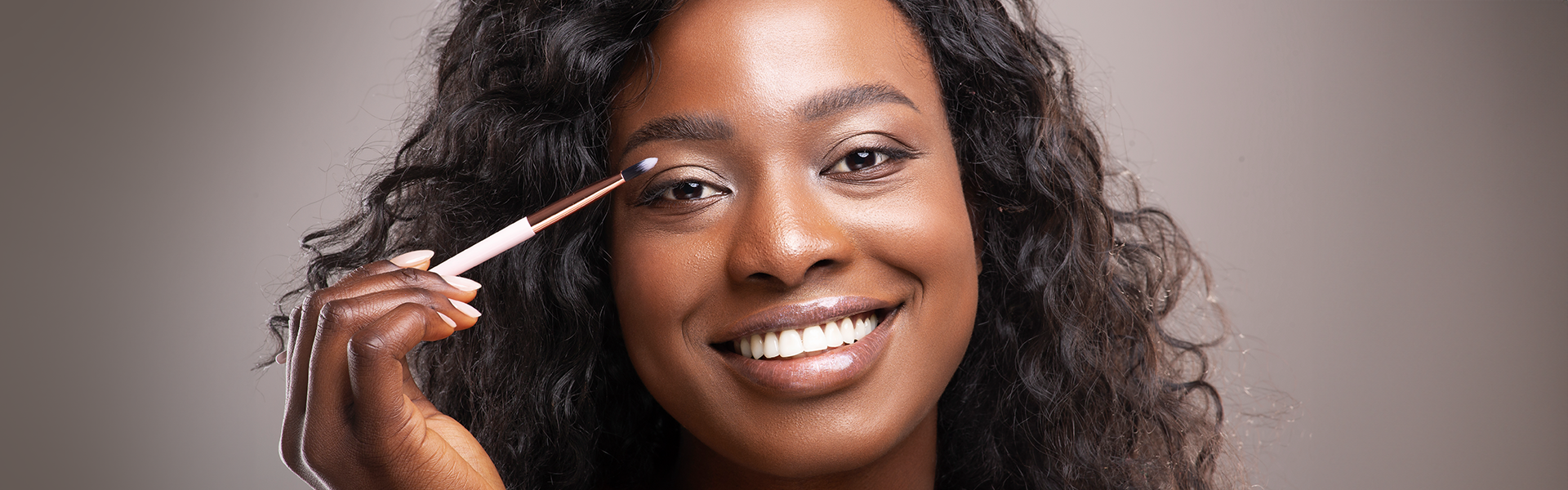 Break into the Glamor Modeling Industry with Confidence